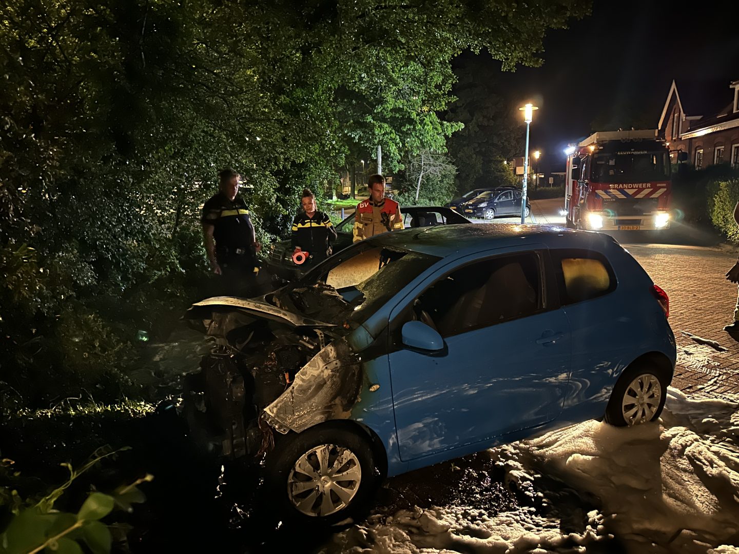 Pyromaan steekt opnieuw auto in de brand