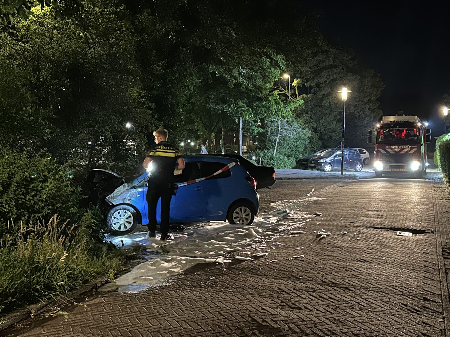 Pyromaan steekt opnieuw auto in de brand