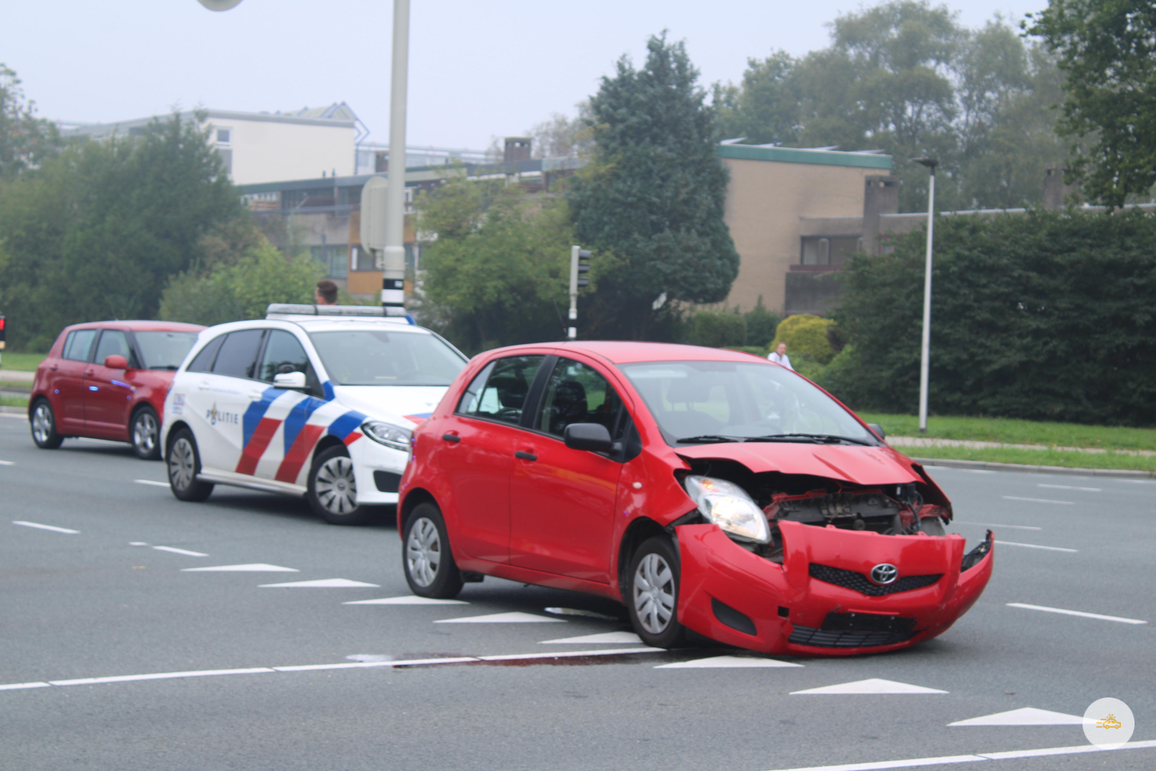 Twee auto’s botsen op elkaar op de Kruising Dammelaan